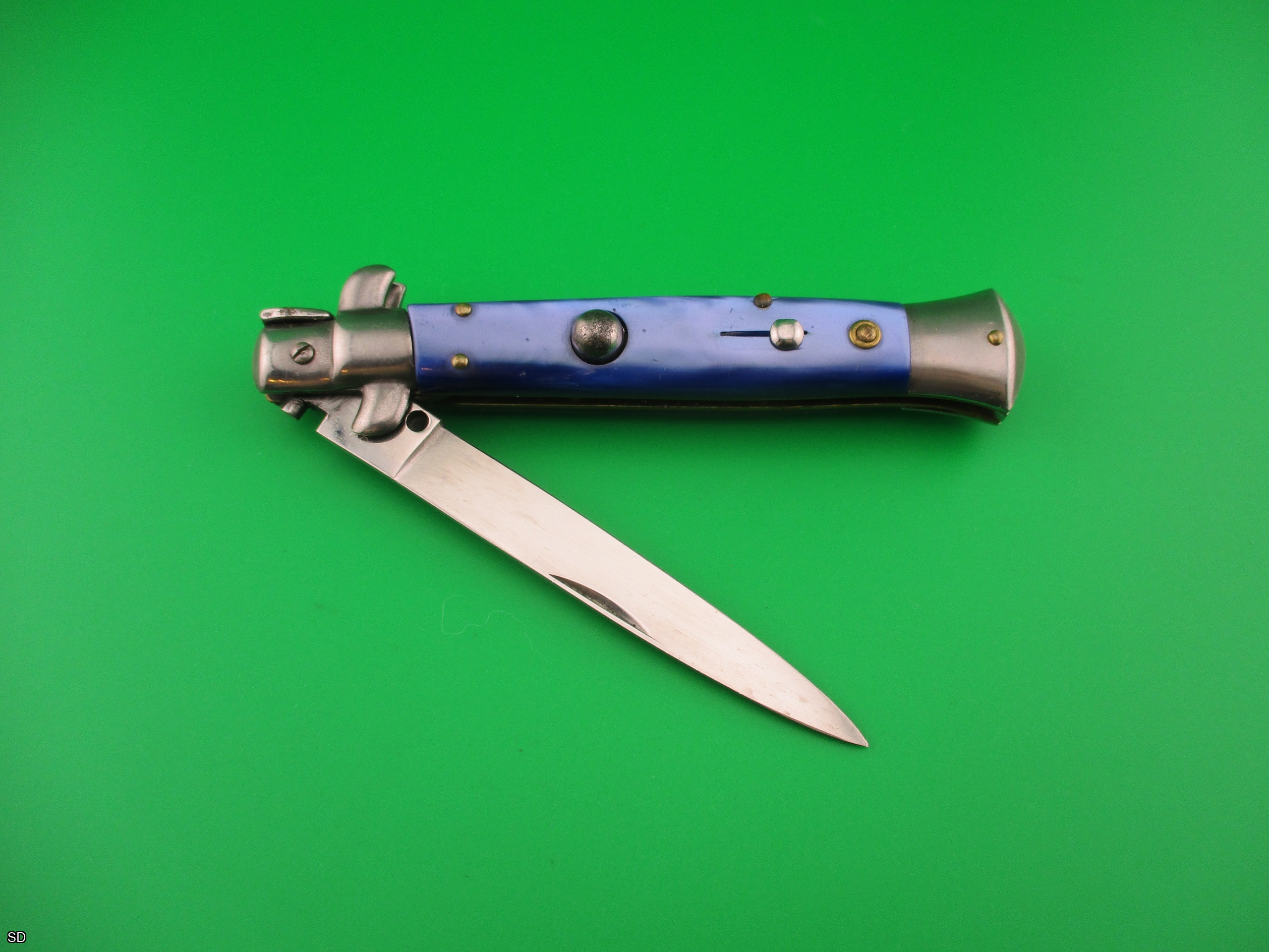 Vintage EDGE CO 22cm Italian Stiletto Blue Pearlex swivel switchblade ...