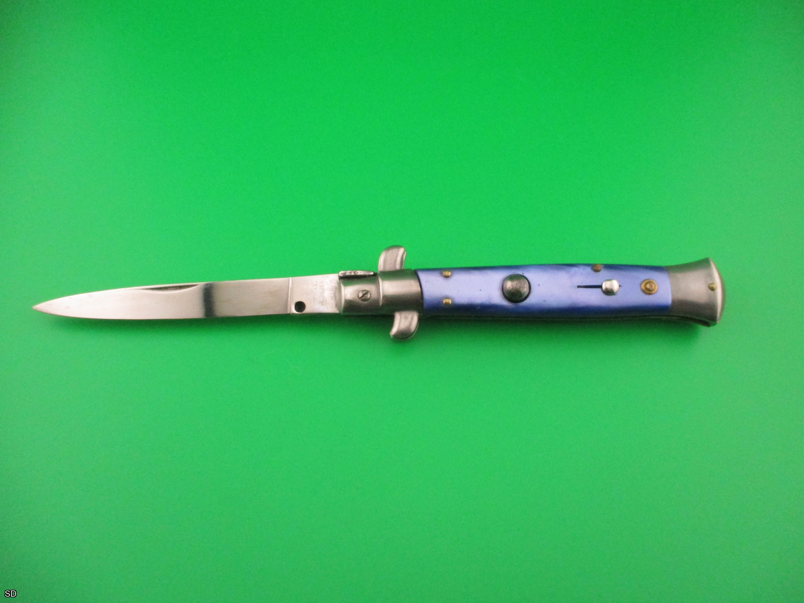 Vintage EDGE CO 22cm Italian Stiletto Blue Pearlex swivel switchblade ...
