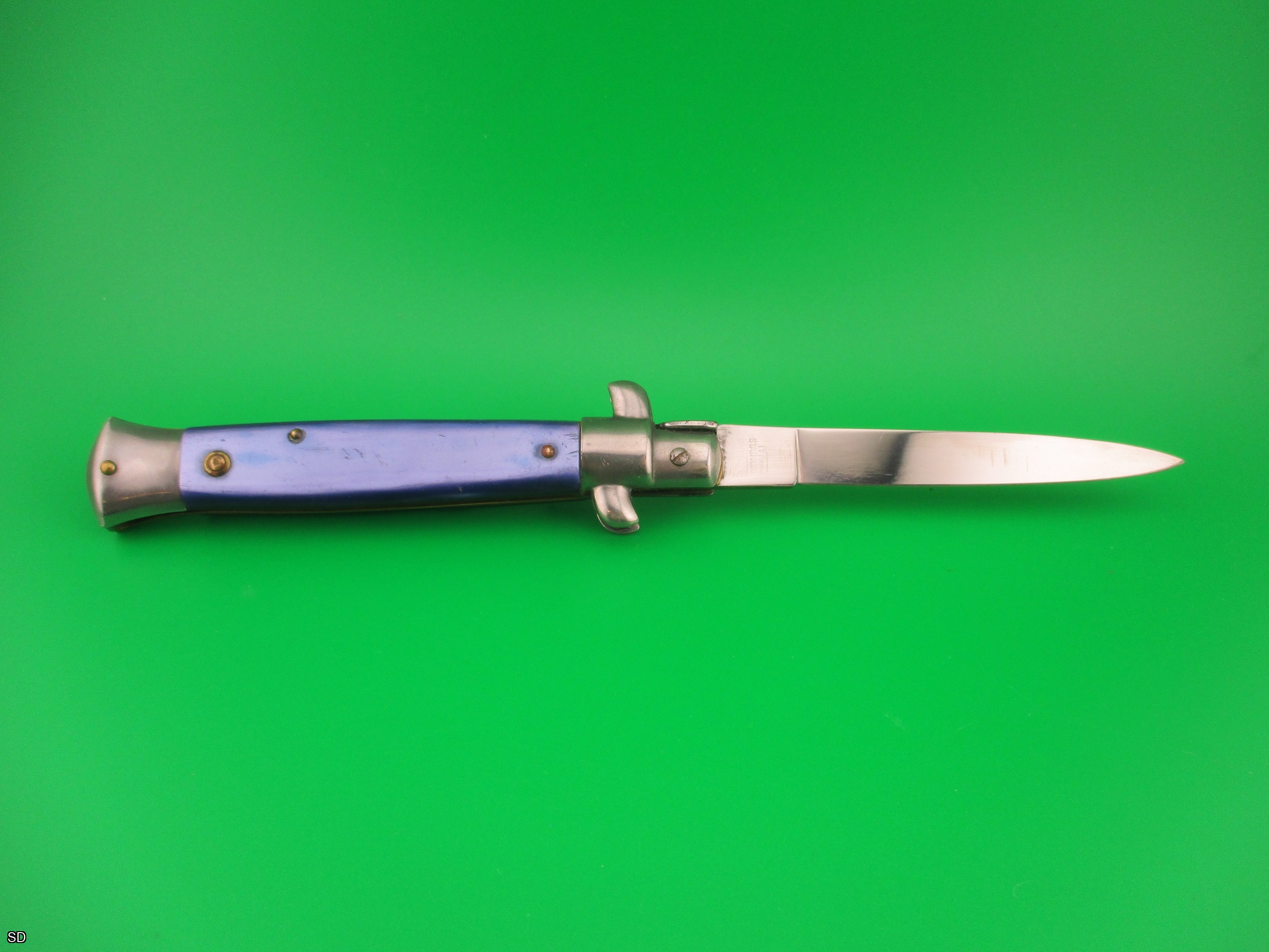 Vintage EDGE CO 22cm Italian Stiletto Blue Pearlex swivel switchblade ...